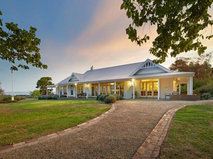 Stunning Sunday: Homestead with a private beach