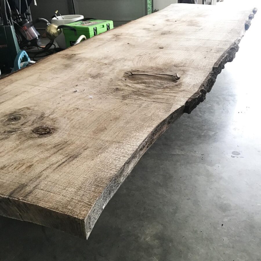 DIY Outdoor Live Edge Table