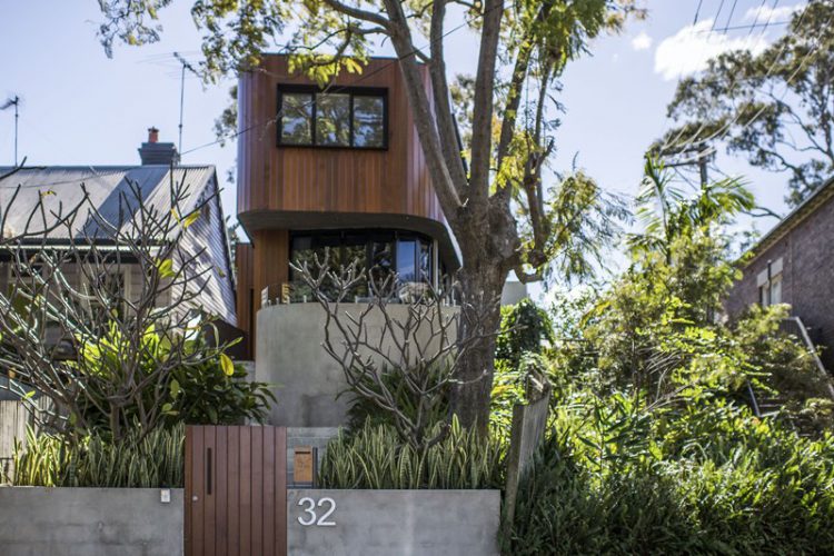 Stunning Sunday: Curved concrete and cedar cladding masterpiece