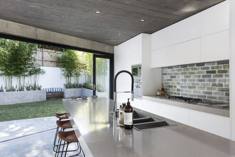 Stunning Sunday: Curved concrete and cedar cladding masterpiece