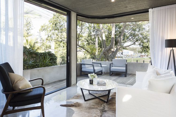 Stunning Sunday: Curved concrete and cedar cladding masterpiece