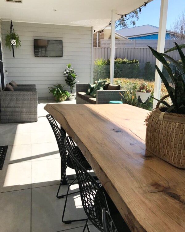 DIY Outdoor Live Edge Table