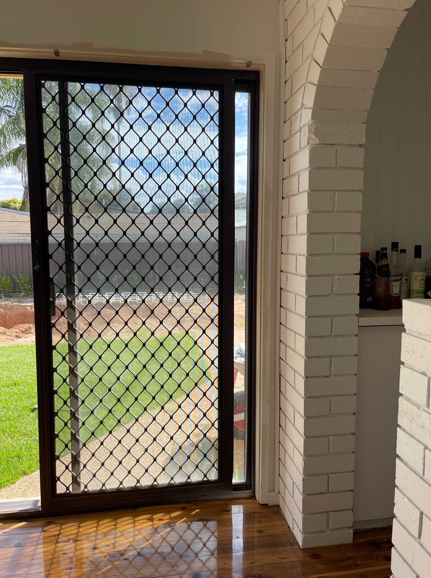 How to paint your aluminium sliding doors