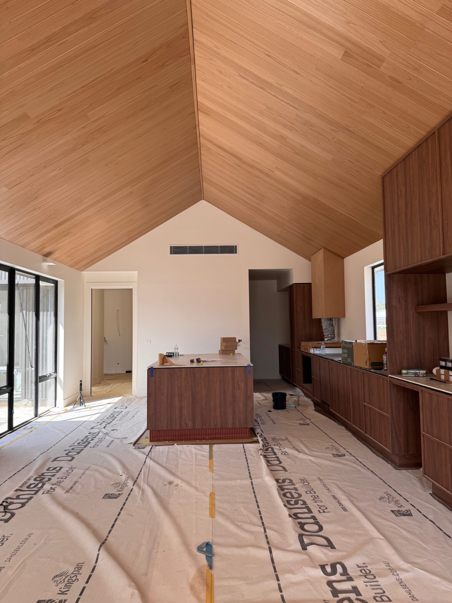 Why Darker Tones and Mixed Timbers Are on Trend Right Now